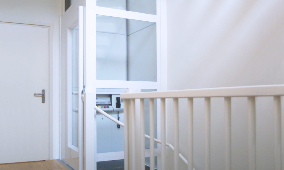 Stijlvolle, duurzame & betaalbare huisliften | Aesy Liften